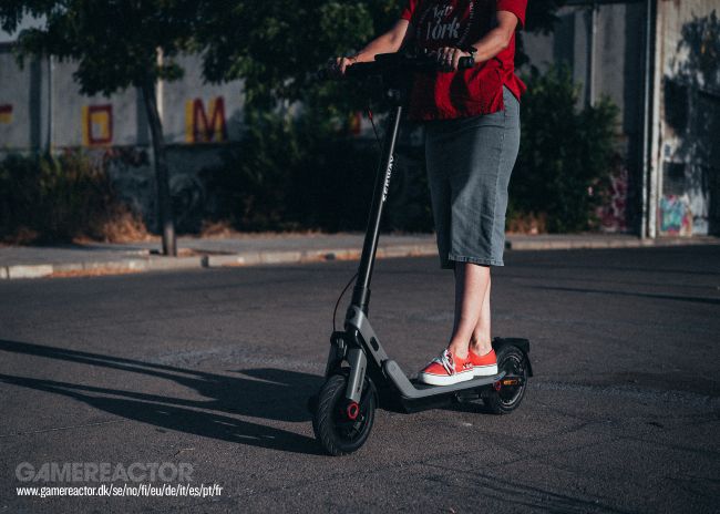 Segway Ninebot E3 Pro E electric scooter - Segway Ninebot E3 E - Gamereactor