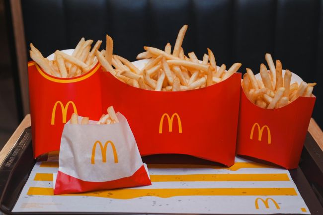 McDonald's Malaysia introduces XXL "Fan Fries" - - Gamereactor