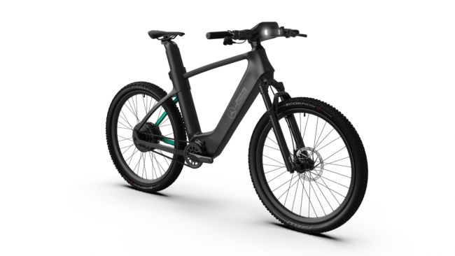 Mercedes-AMG F1 team unveils range of e-bikes - - Gamereactor