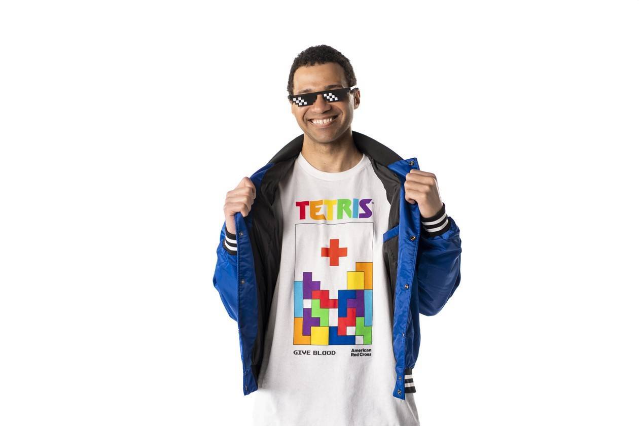The Red Cross is offering Tetris t-shirts if you give blood