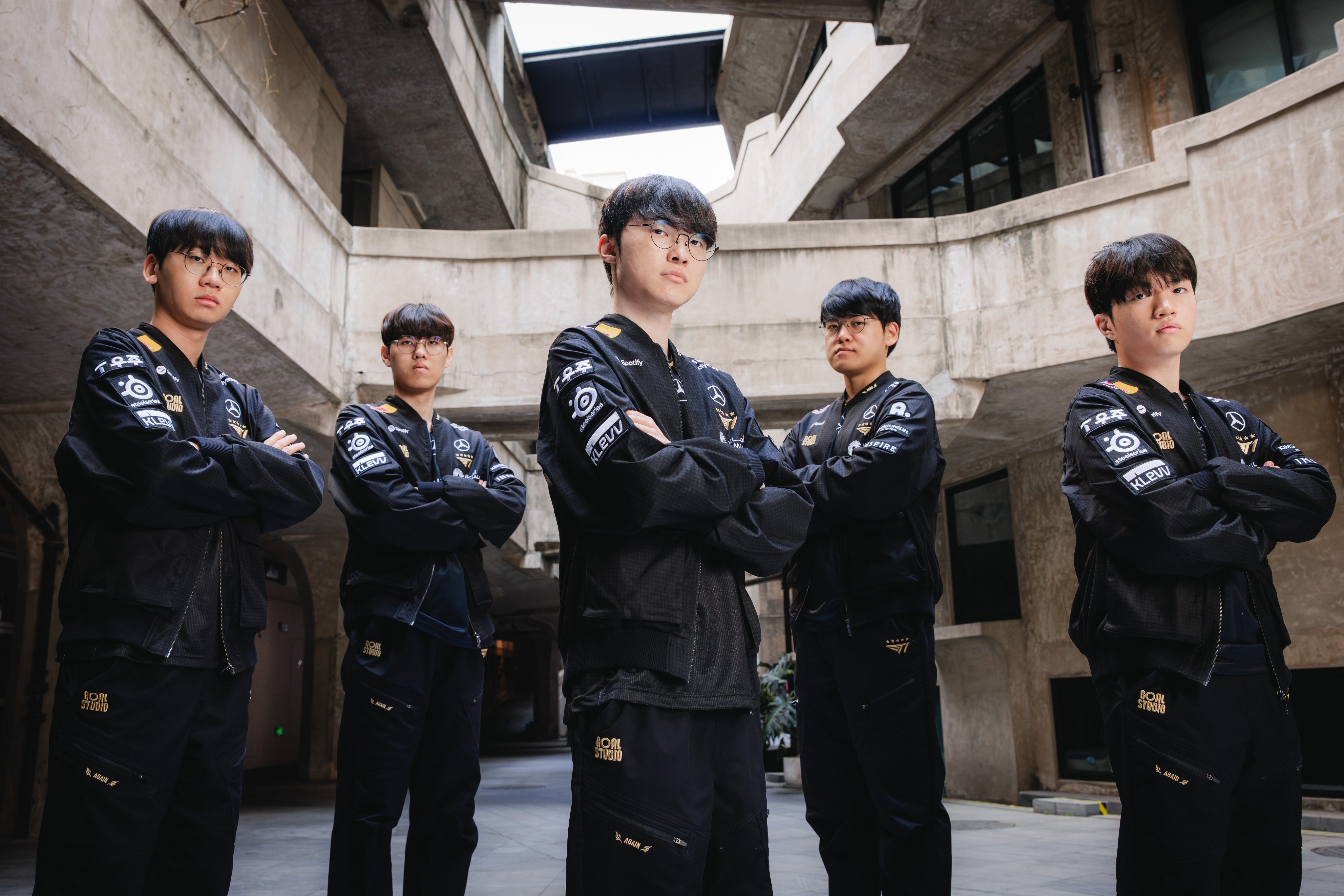 Worlds 2025: T1 defeats Anyone's Legend in five-game thriller, three ...