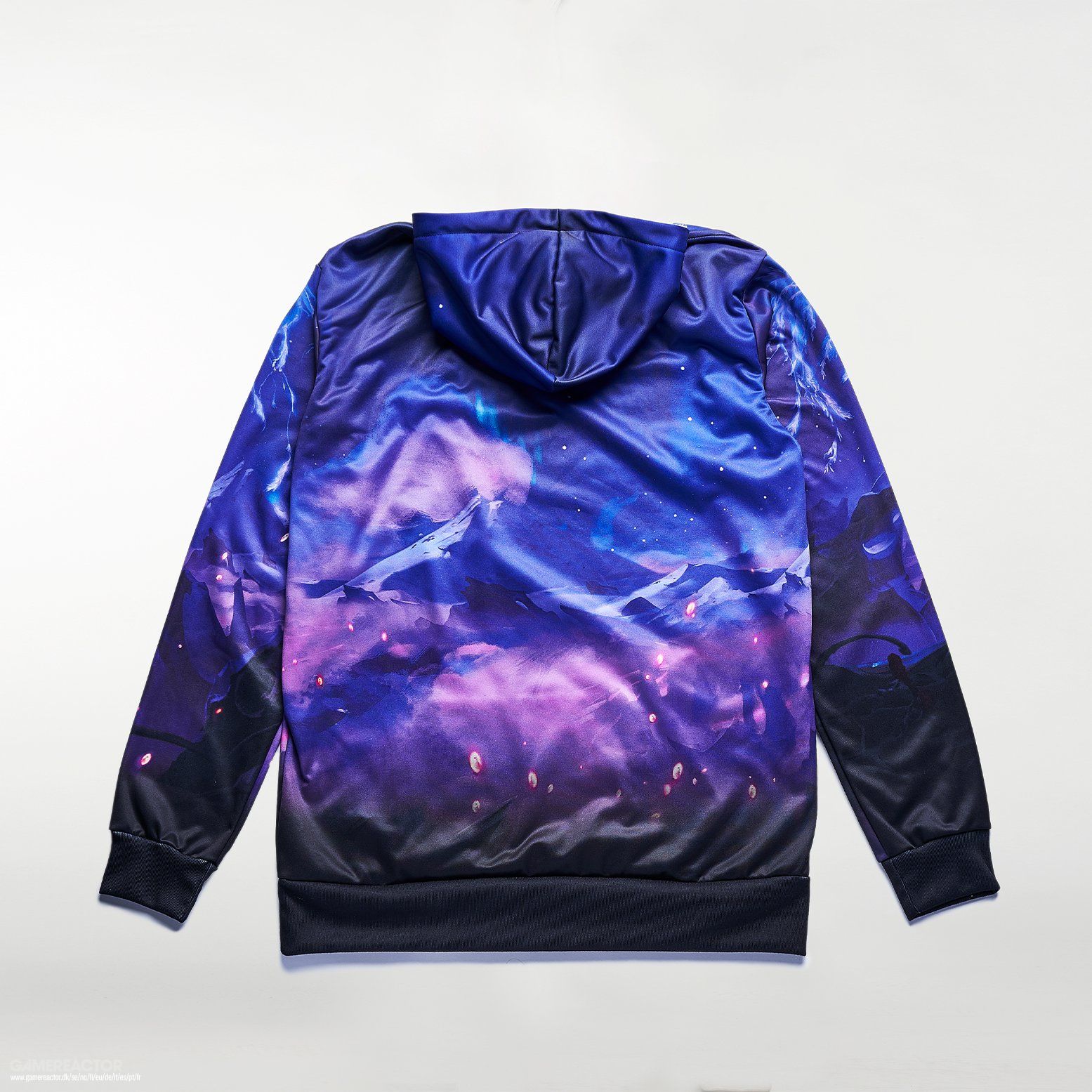 Microsoft releases Ori and the Will of the Wisps hoodie