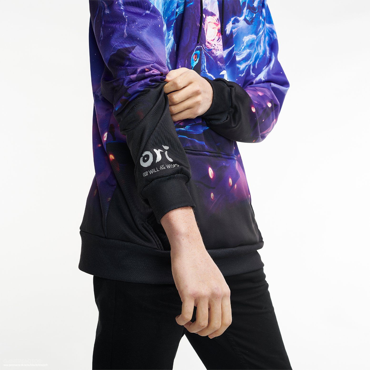Microsoft releases Ori and the Will of the Wisps hoodie