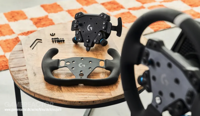 Logitech RS Track Wheel + RS Wheel Hub