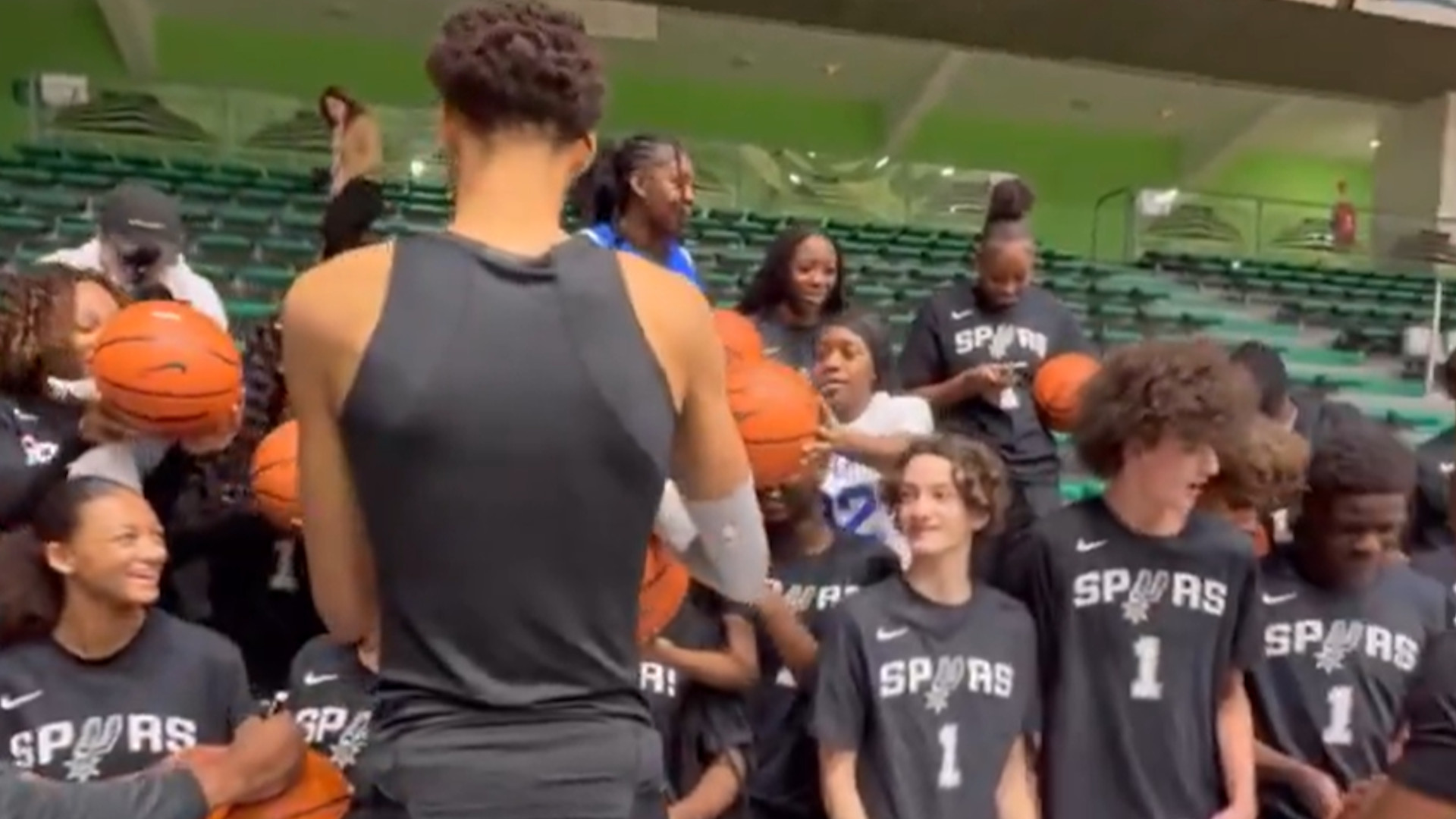 Victor Wembanyama from San Antonio Spurs gets warm welcome to his old ...