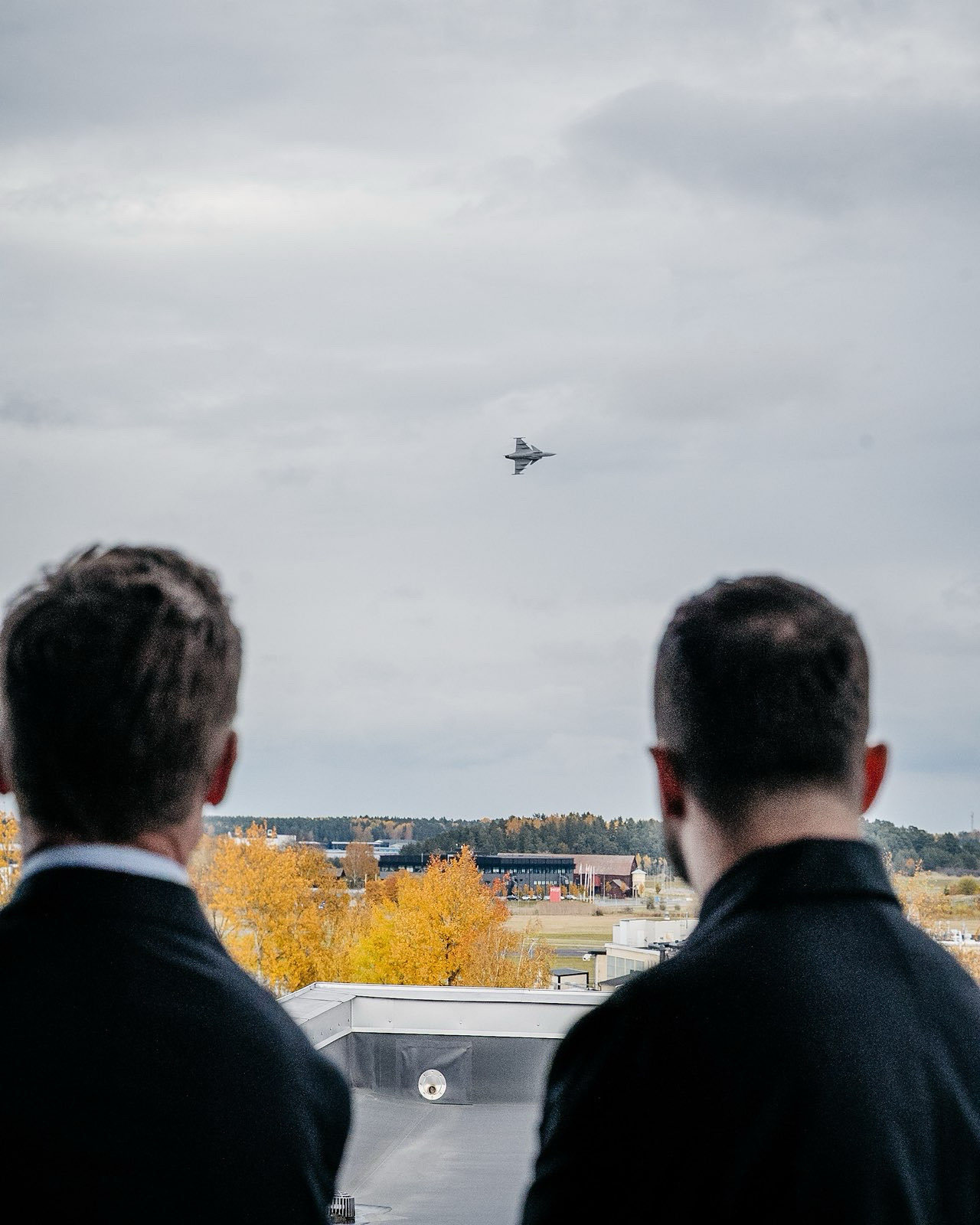 Sweden and Ukraine sign landmark agreement on Gripen fighter jets ...