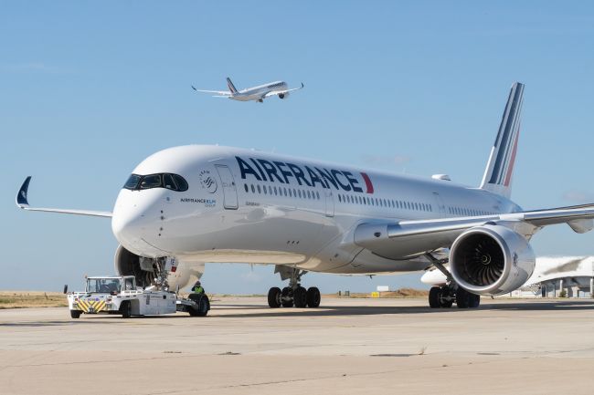 Flight prices from France to rise as government increases air tax ...