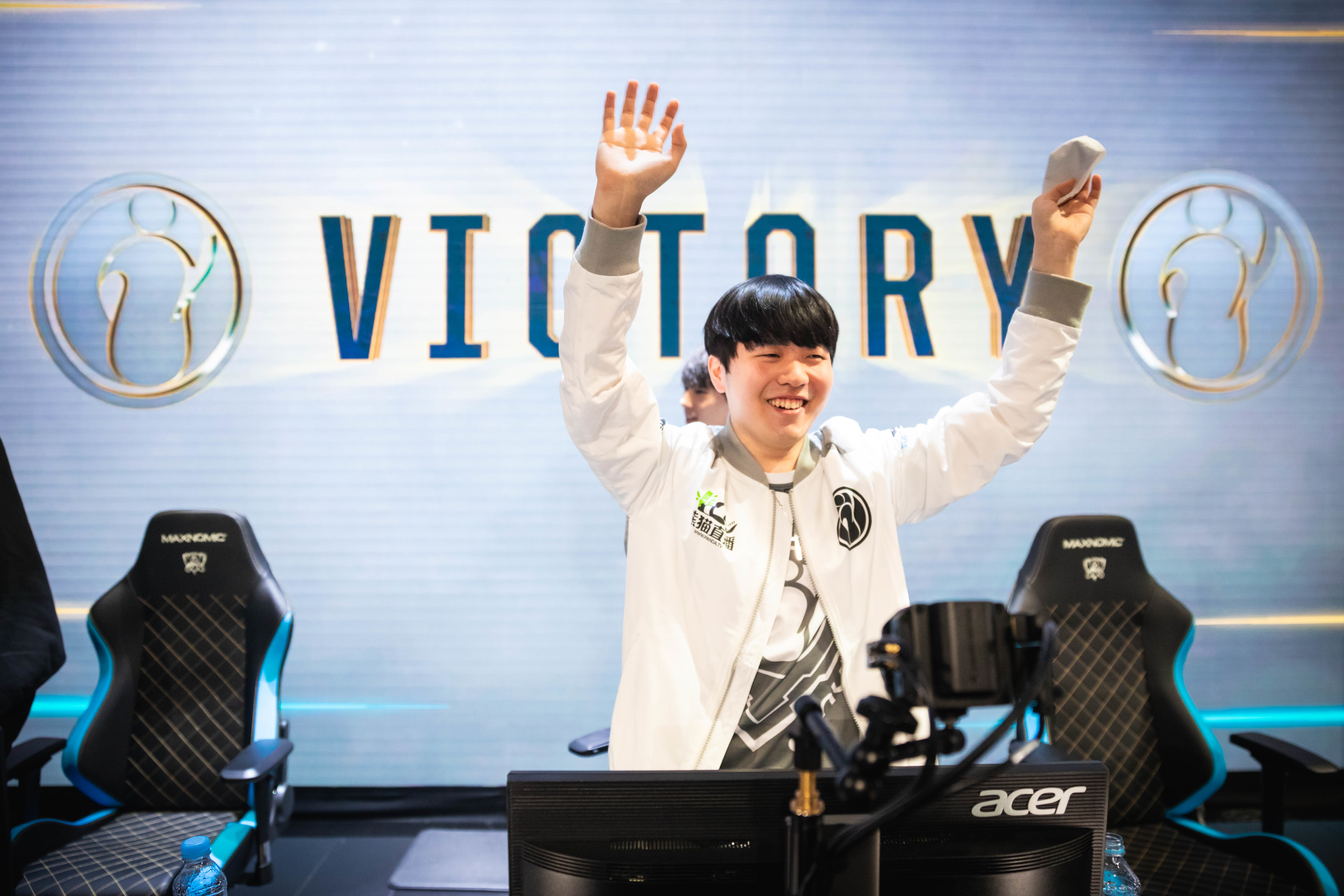 Invictus Gaming and Fnatic are the Worlds finalists - League of Legends ...
