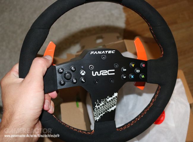 We take a look at the Fanatec CSL Elite WRC wheel - - Gamereactor