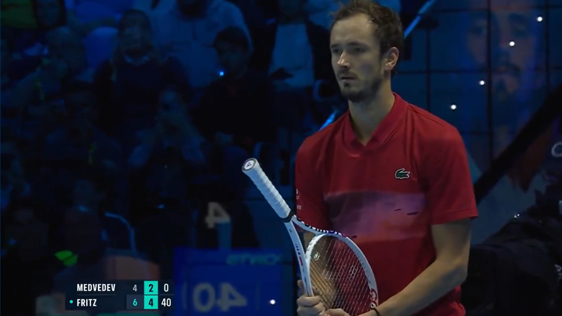 Medvédev looses his cool in Turin, fools around with his racket mid ...